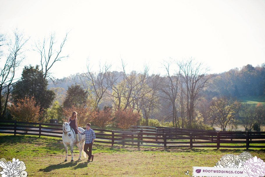 Sarah + Zach : Leipers Fork at Home Engagement Session